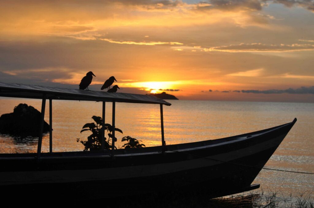 Lake Victoria | Largest tropical lake in Africa | Tanzania, Uganda